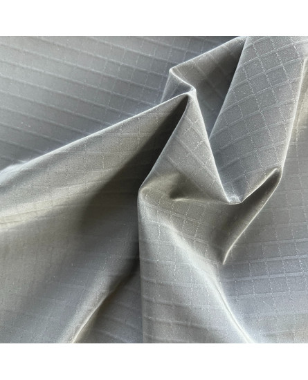 1TISELTX04AGBC - REFLECTIVE TEXTURIXED 04 stretch Lycra in color SILVER